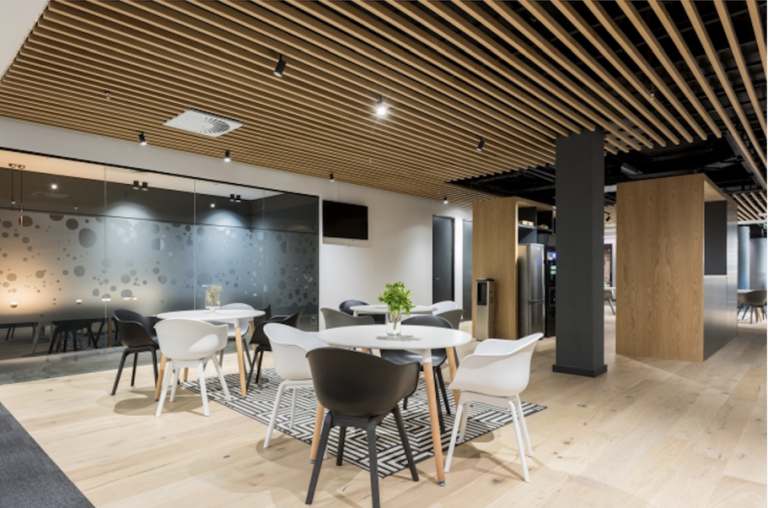 Style and Elegance: Custom Aluminum Strip Ceiling for DIY